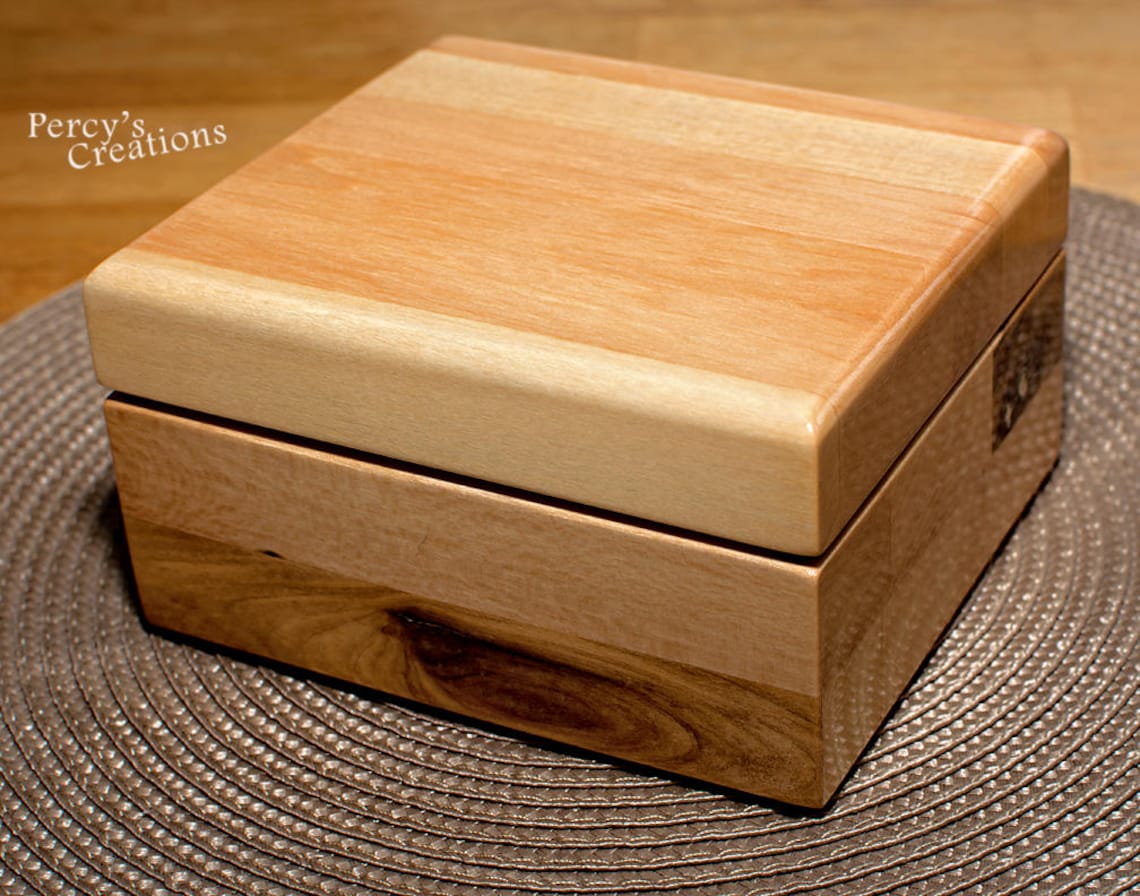 Reclaimed Wood Custom Jewelry Keepsake Box, Rustic Gift Box ...