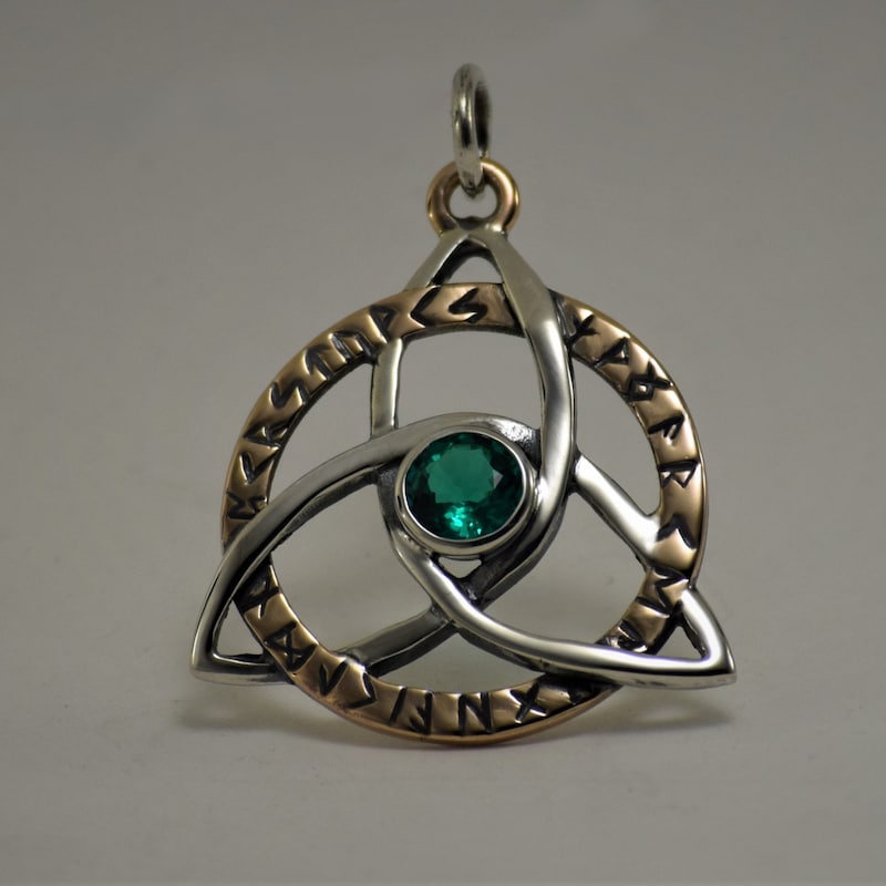 Celtic Knot Locket - Etsy