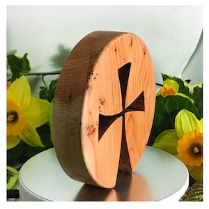 Circular Wooden Cross Celtic Style 8 X 8 - Etsy UK