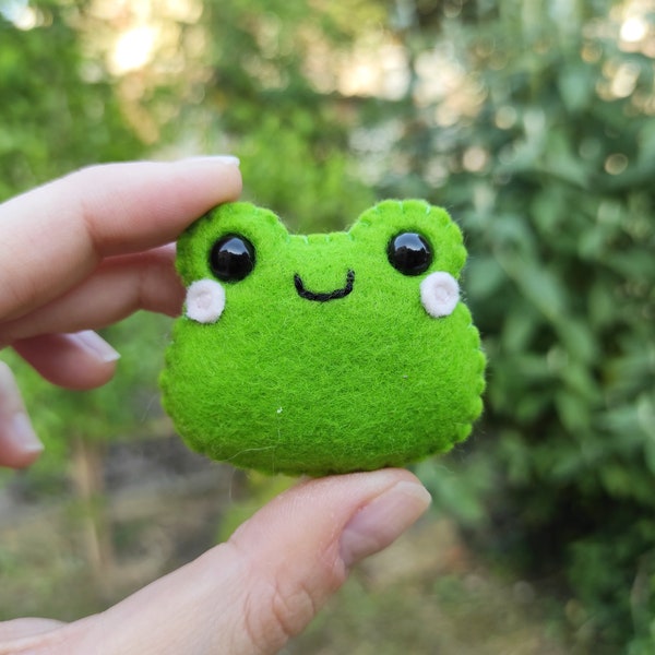 Felted Frog - Etsy