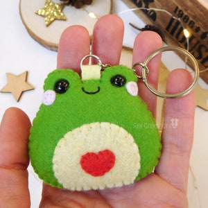 Felt Frog Kawaii Keychain With Cute Red Heart, Relationship Gifts ...