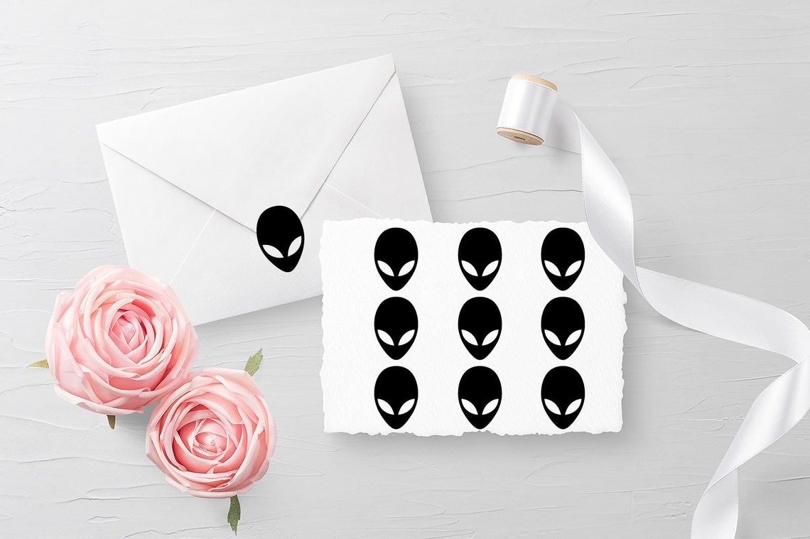 Set of 10 Alien Head Decals, Envelope Seals, Stickers - Multiple Colors ...