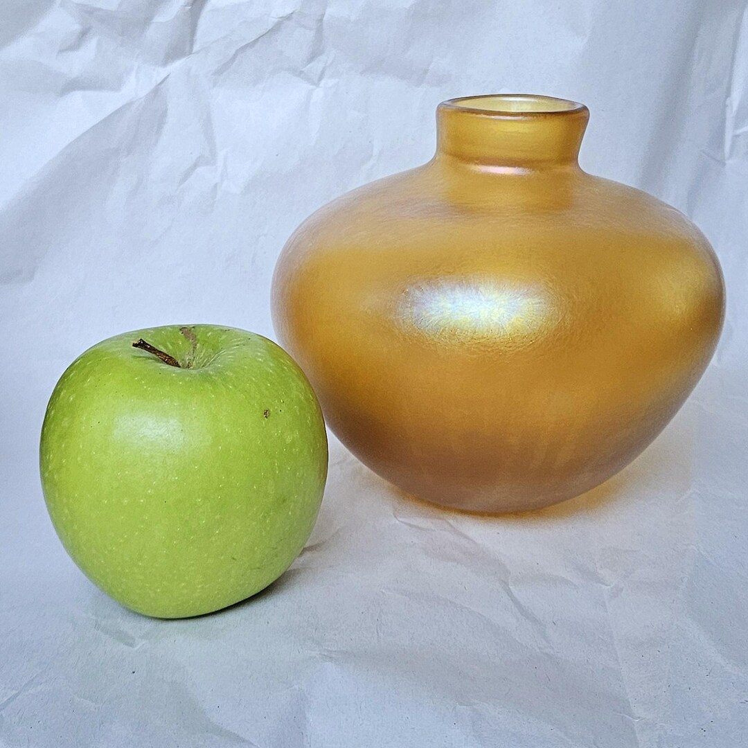 Rare Robert Barber Iridescent Art Glass Vase, Signed Studio Piece, 1973 ...