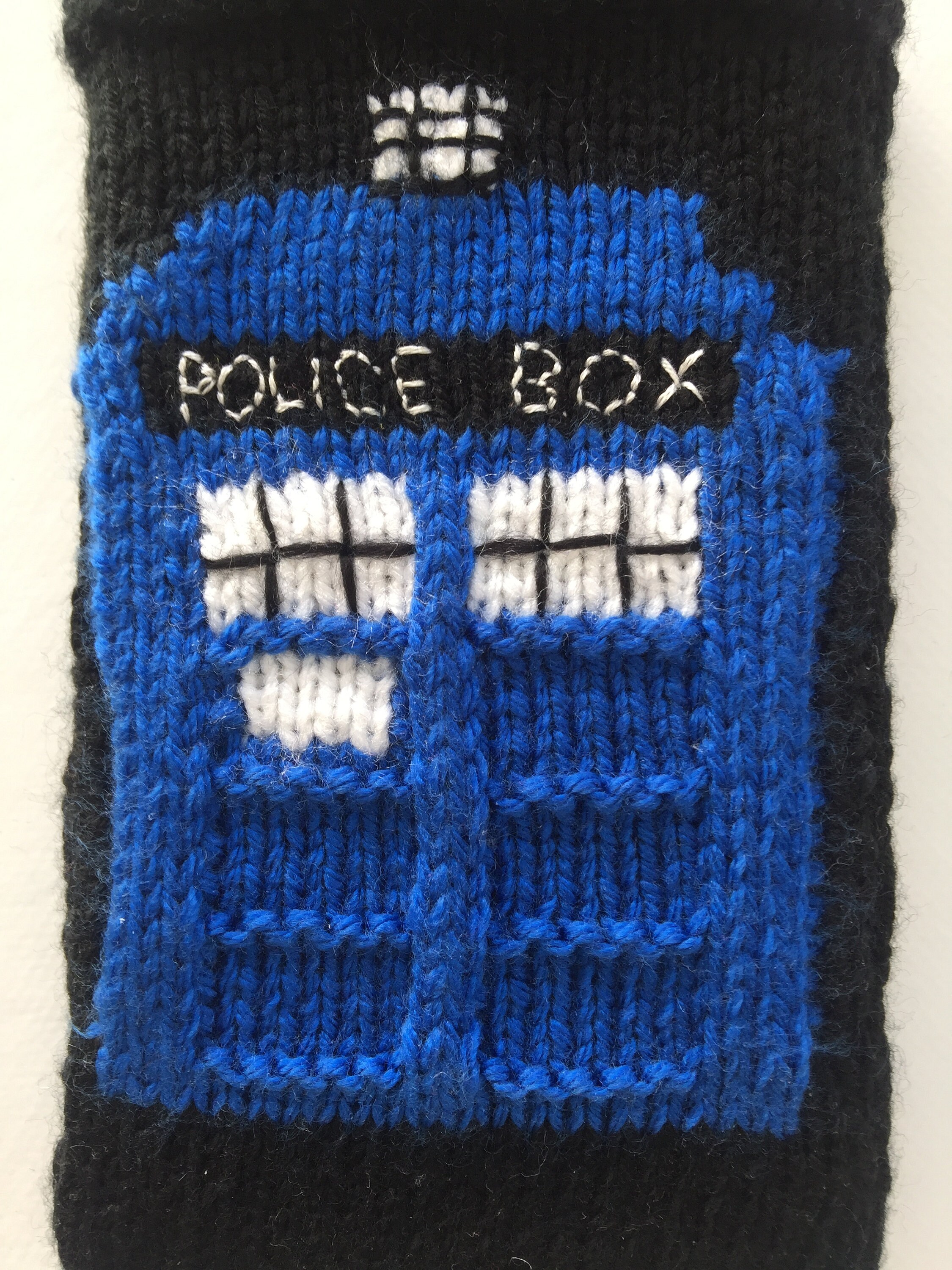 Blue Police Call Box Phone Cover / E-reader Case. Knitting Pattern PDF ...
