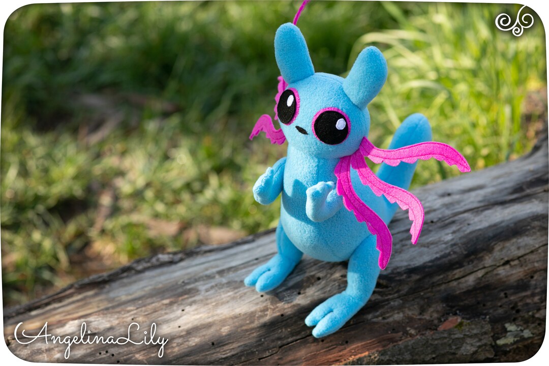 Rivulet Plushie, Blue Slugcat Plush, Handmade Stuffed Animal, 11.8 In ...