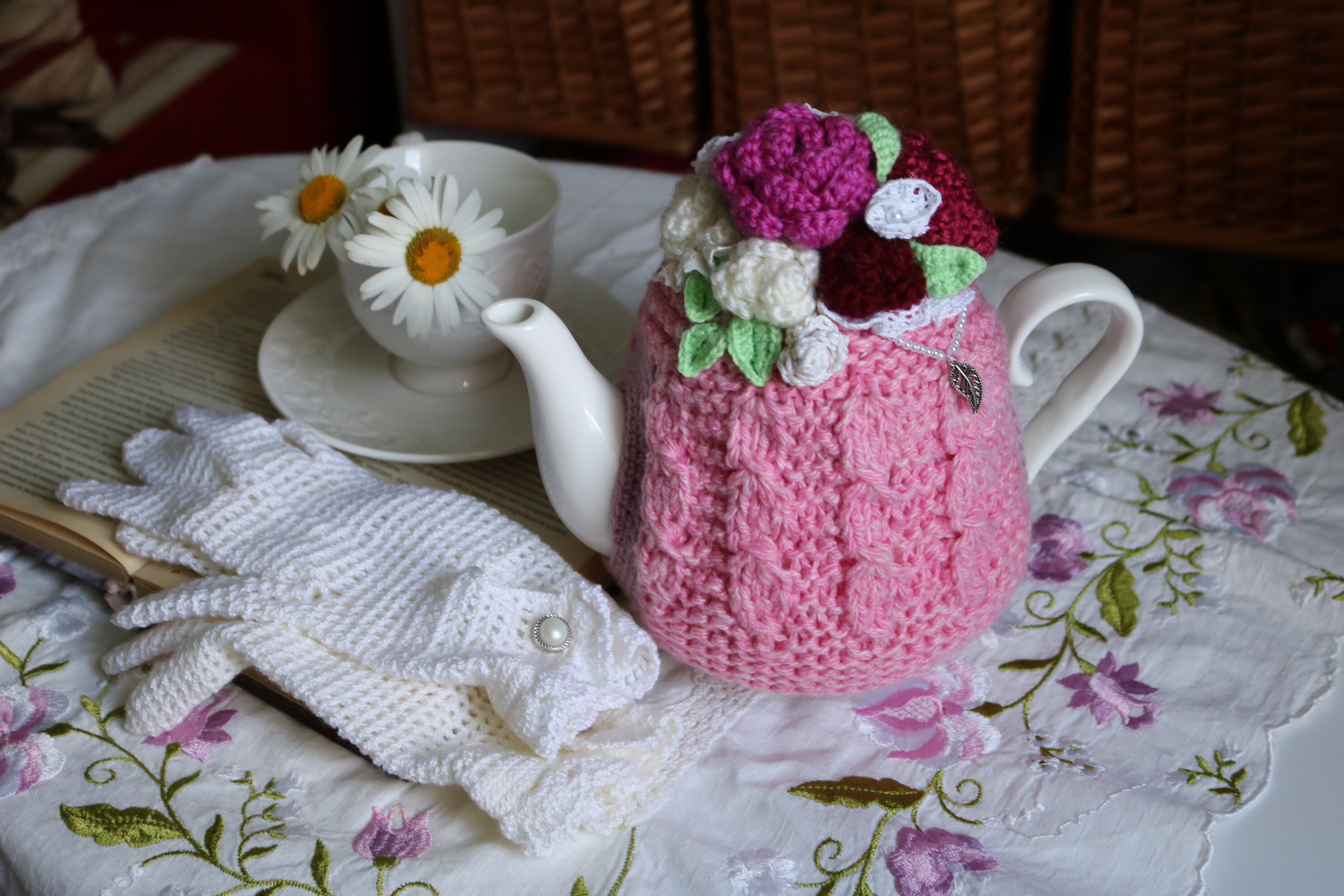 Tea Cozy in Vintage Style, Large Teapot, Afternoon Tea, Kitchen Decor ...