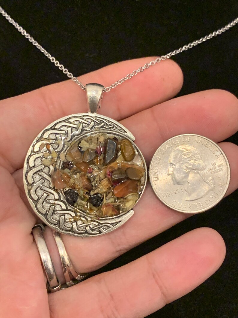 Protection Spell Necklace/ Goodbye Negativity Necklace/ - Etsy