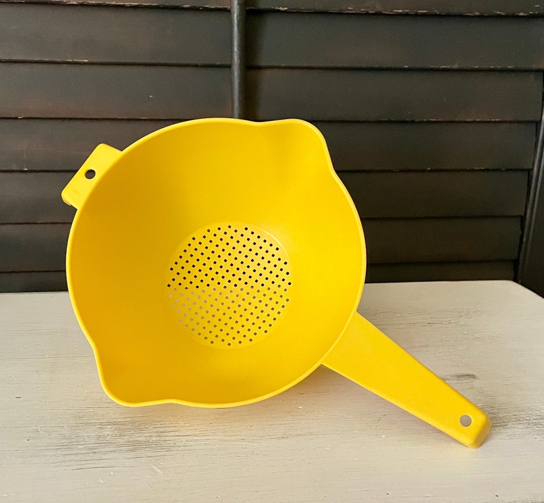 Tupperware Yellow Strainer-vintage Colander-#1523-large Yellow Strainer ...