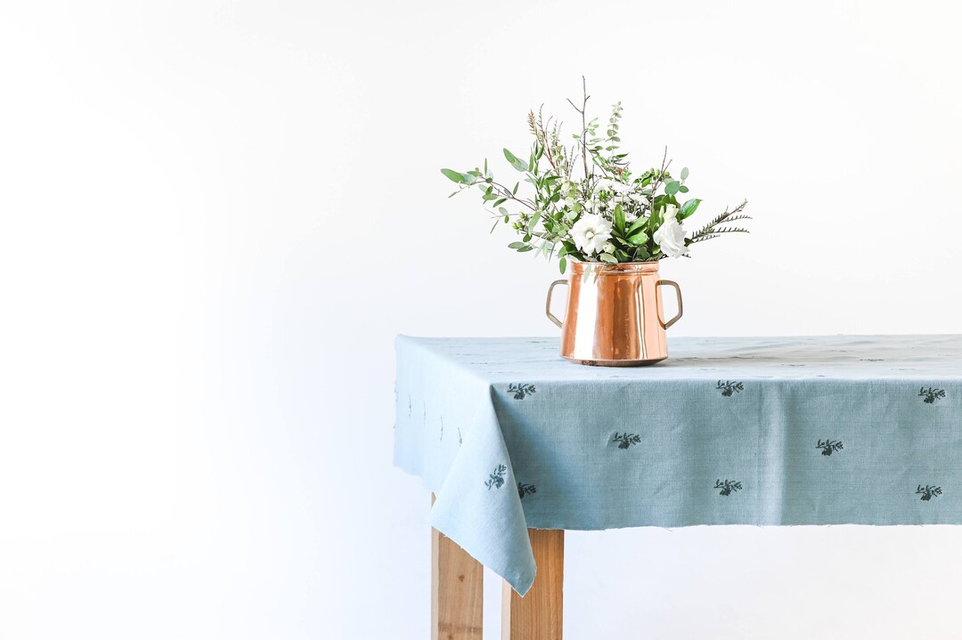 Blue/green Embroidered Tablecloth floral Embroidered Pattern - Etsy