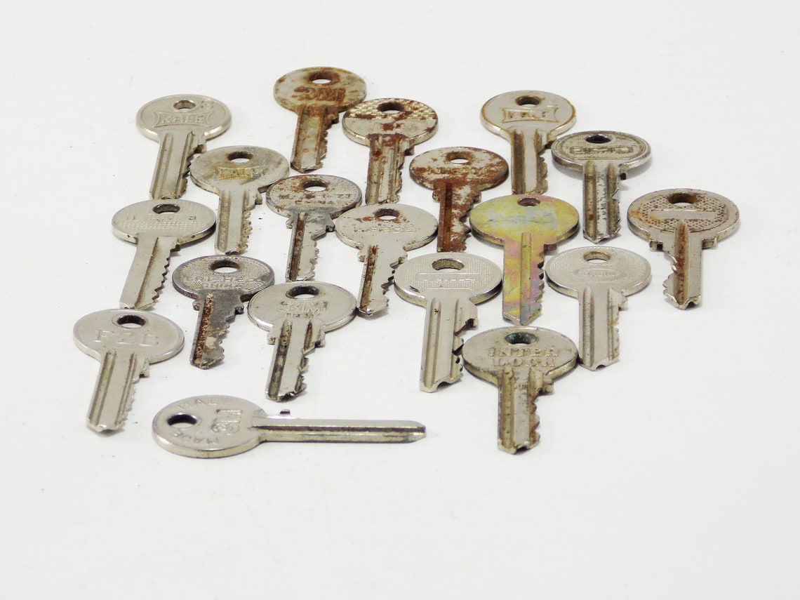 Skeleton Keys Steampunk Decor Pendant Jewelry Supplies Small Keys Iron ...