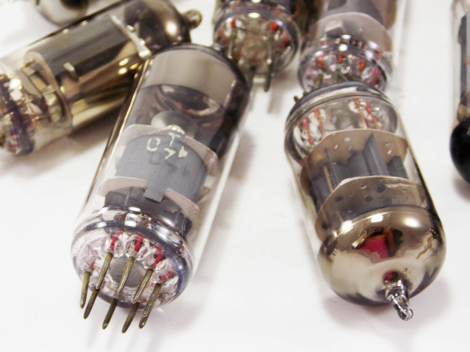Electronics Radio Lamp Vacuum Tubes Steampunk Box Jewelry Supplies ...