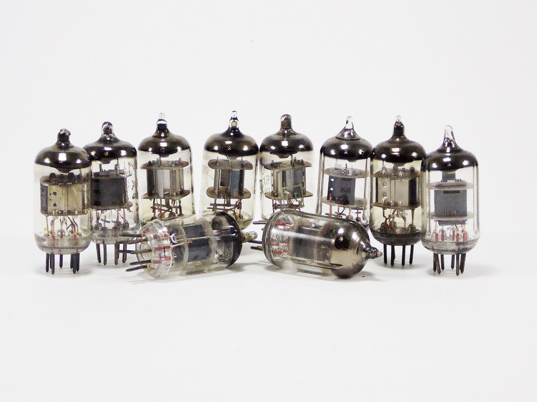 Antique Lamp Electronic Parts Glass Bulbs Vacuum Tubes Steampunk Robot ...