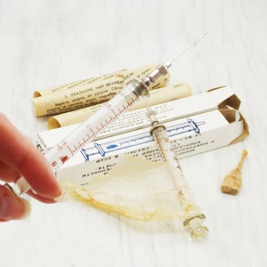 Antique Medical Glass Syringe Medical Injection Instrument Medical ...