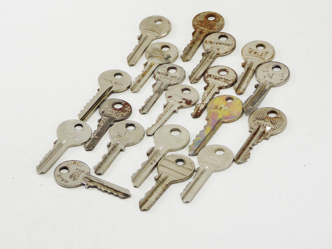 Skeleton Keys Steampunk Decor Pendant Jewelry Supplies Small Keys Iron ...