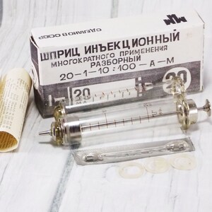 Antique Medical Equipment Syringe Ambulance Medics Craft Syringe Med ...