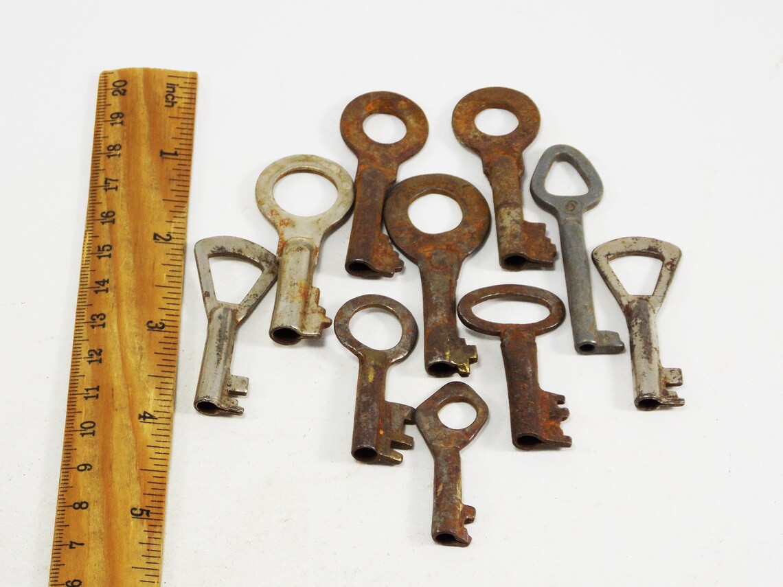 Unique keys skeleton metal keys collectible keys classic | Etsy