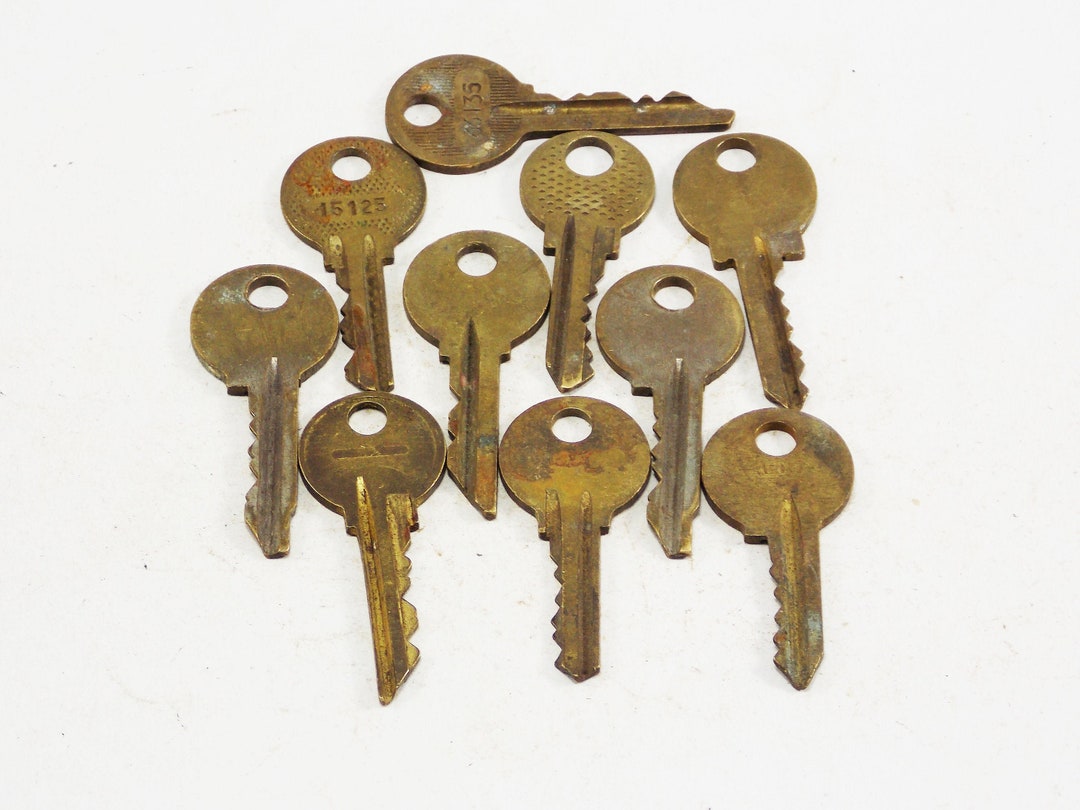 Brass Keys Steampunk Findings Wedding Decor Skeleton Keys Antque Keys ...