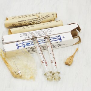 Antique Medical Glass Syringe Medical Injection Instrument Medical ...