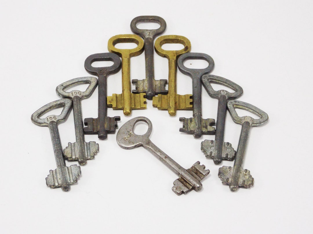Iron Keys Skeleton Keys Door Primitive Keys Steampunk Parts Industrial ...