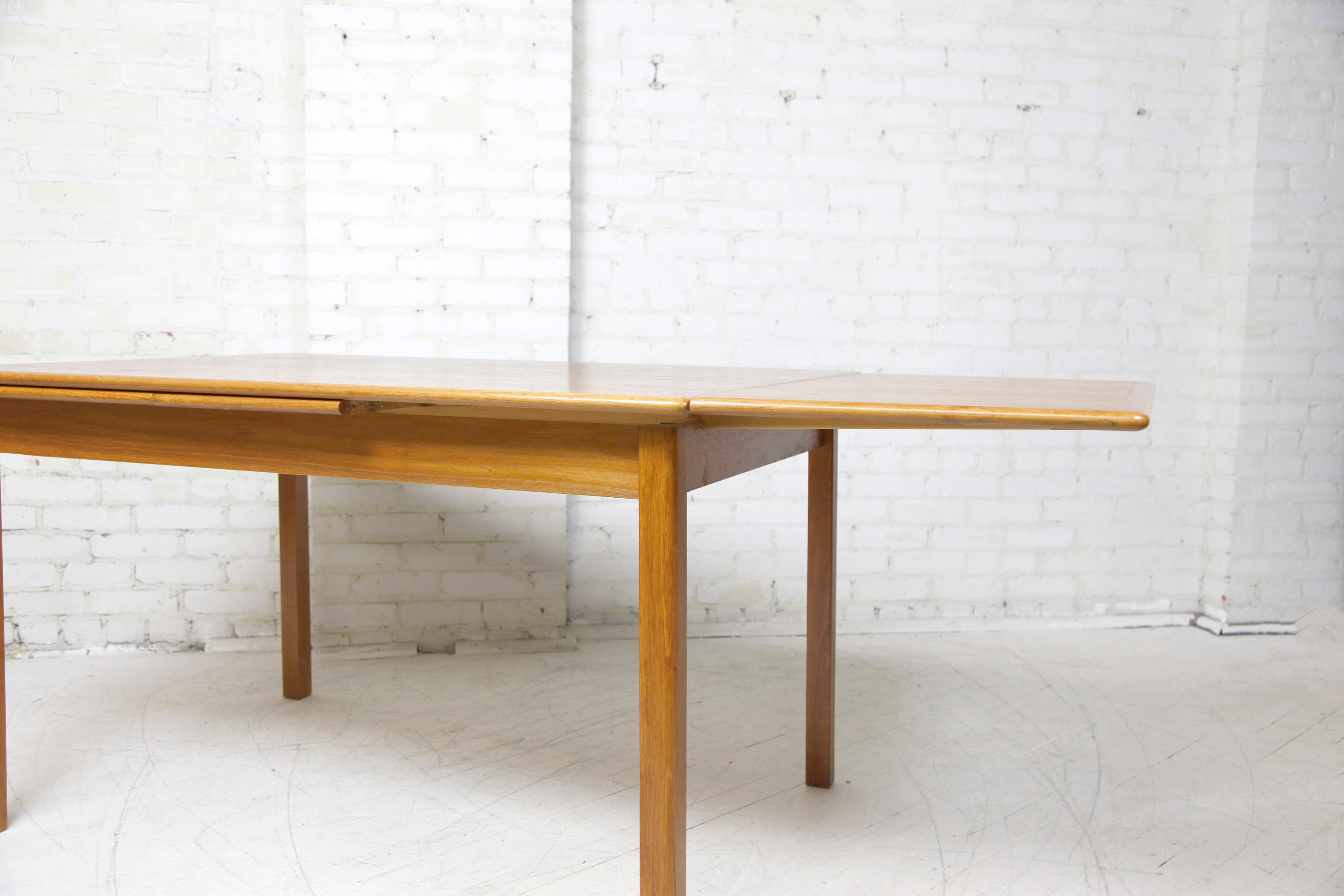 Vintage MCM Teak Dining Table With Extractable Leafs Free - Etsy