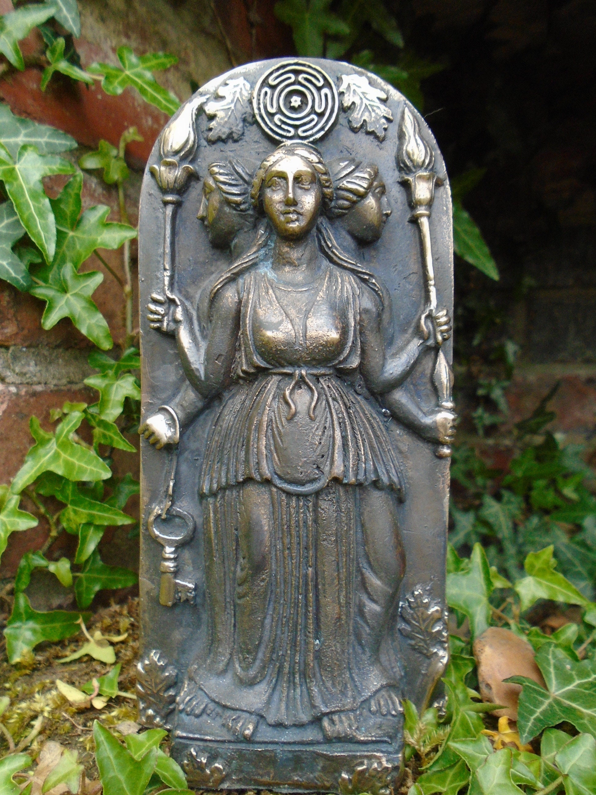 Hecate Statue/ Bronze Metal/ Hecates Wheel/ Strophalos/ Hekate - Etsy UK