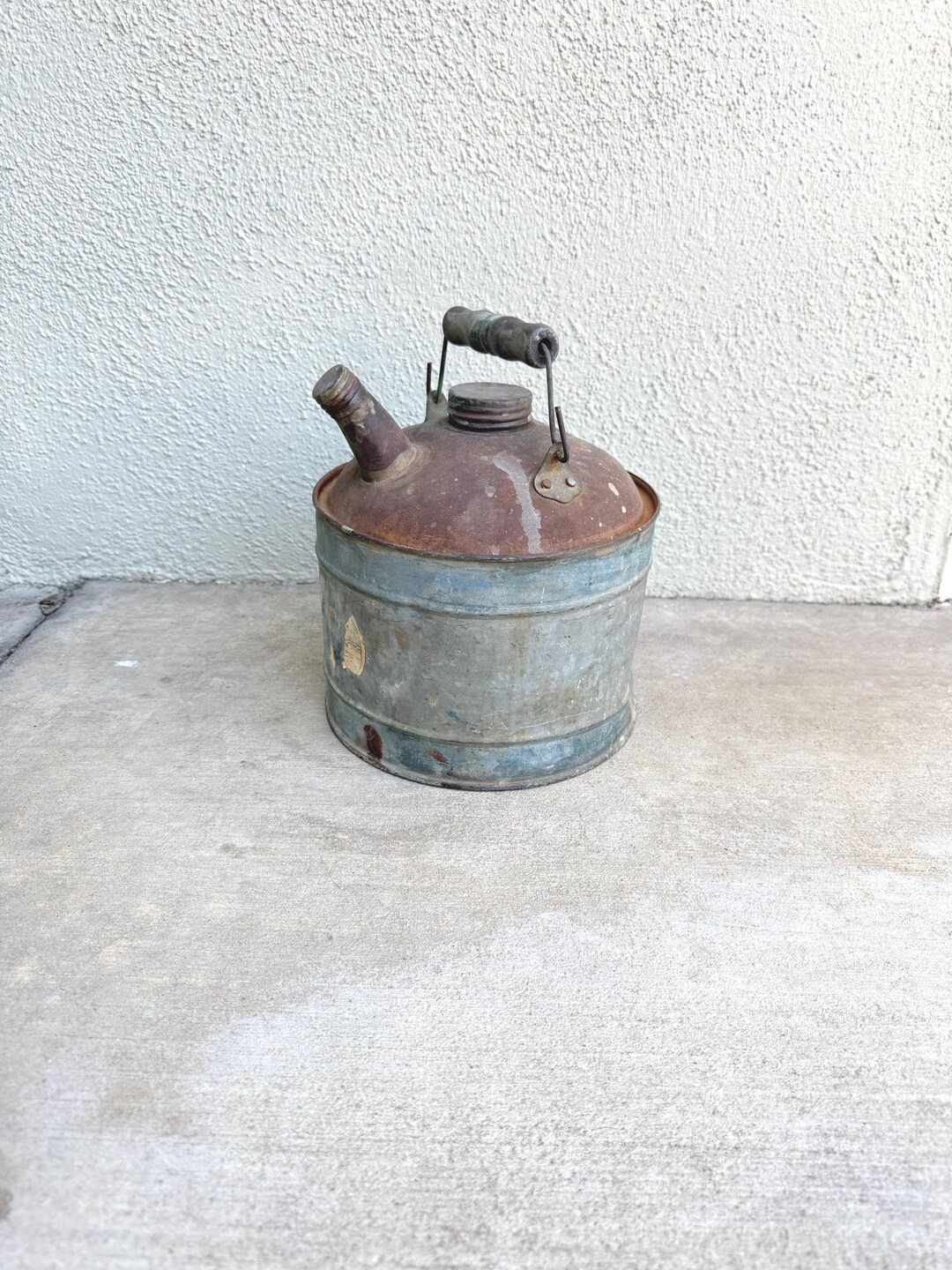 Vintage Galvanized Gas Can Man Cave Garage Decor Wooden Handle Rustic ...
