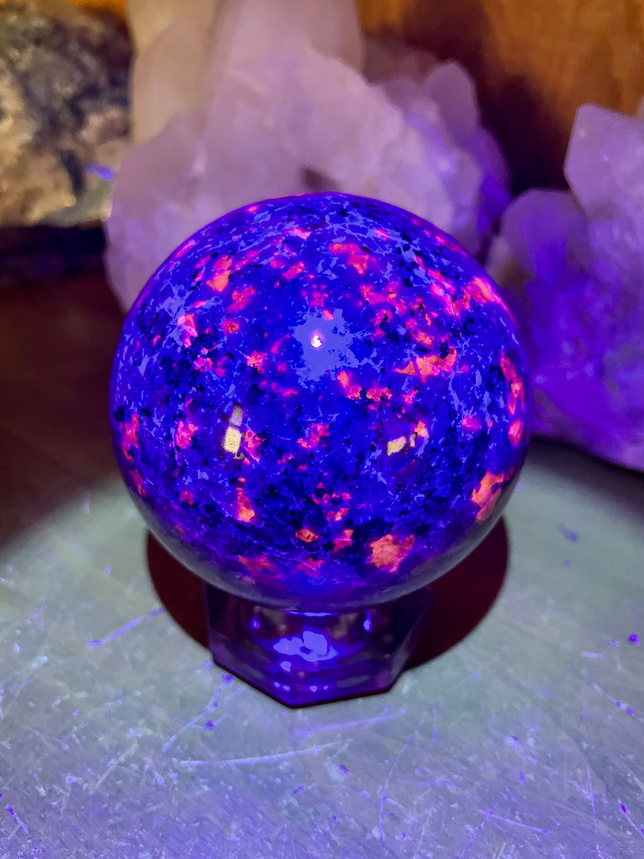 82mm UV Firestone aka Yooperlite Sphere Orb Ball Mineral Display Specimen