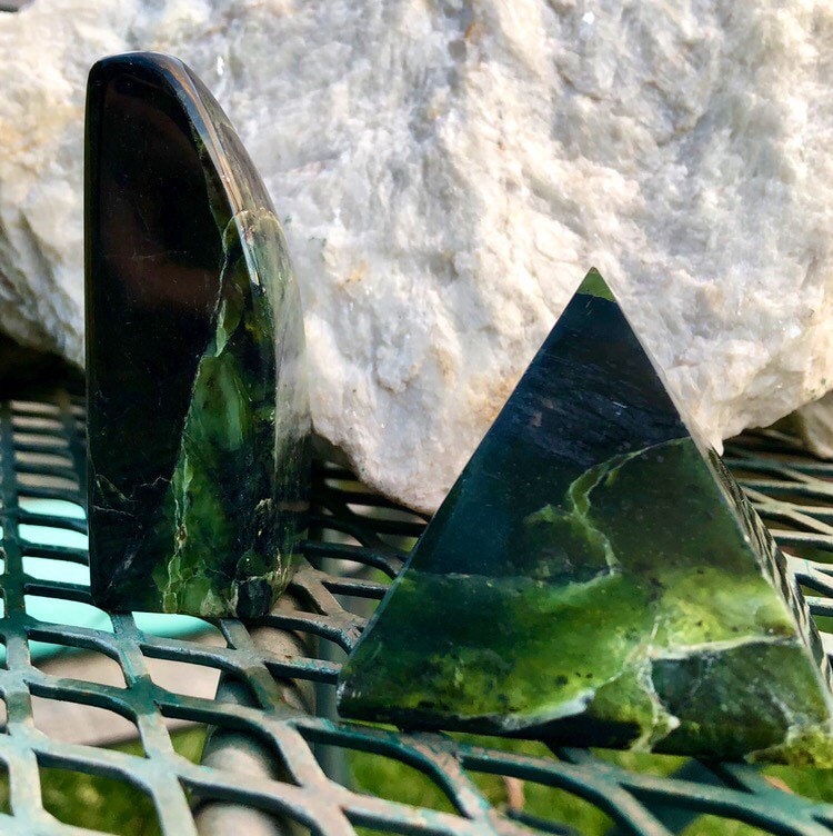 2 pc Jade specimens Jade Pyramid and Jade Freeform Canada Jade nice ...