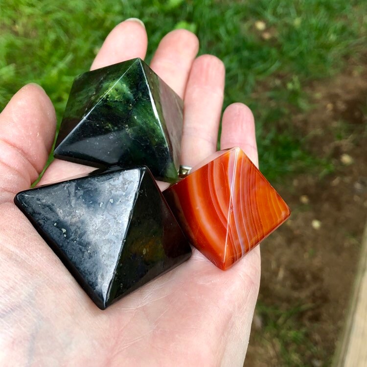 3 stone pyramids Jade Shungite and Carnelian Agate