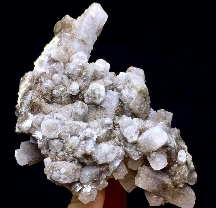 390g Black and white Columnar Hexagonal Calcite Crystal Cluster Mineral ...