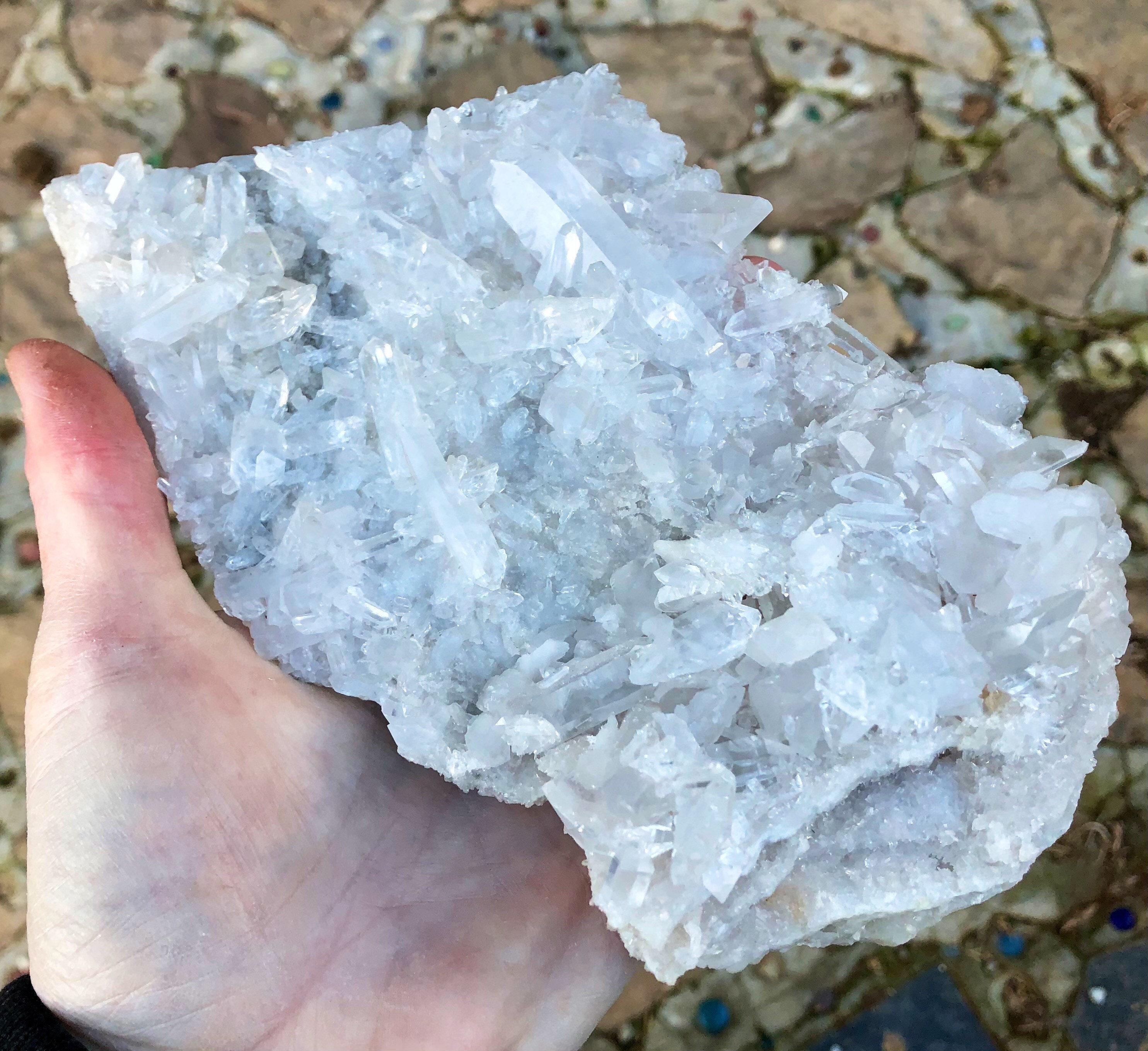 1.33 lb Quartz Crystal Cluster Plate Mineral Display Specimen