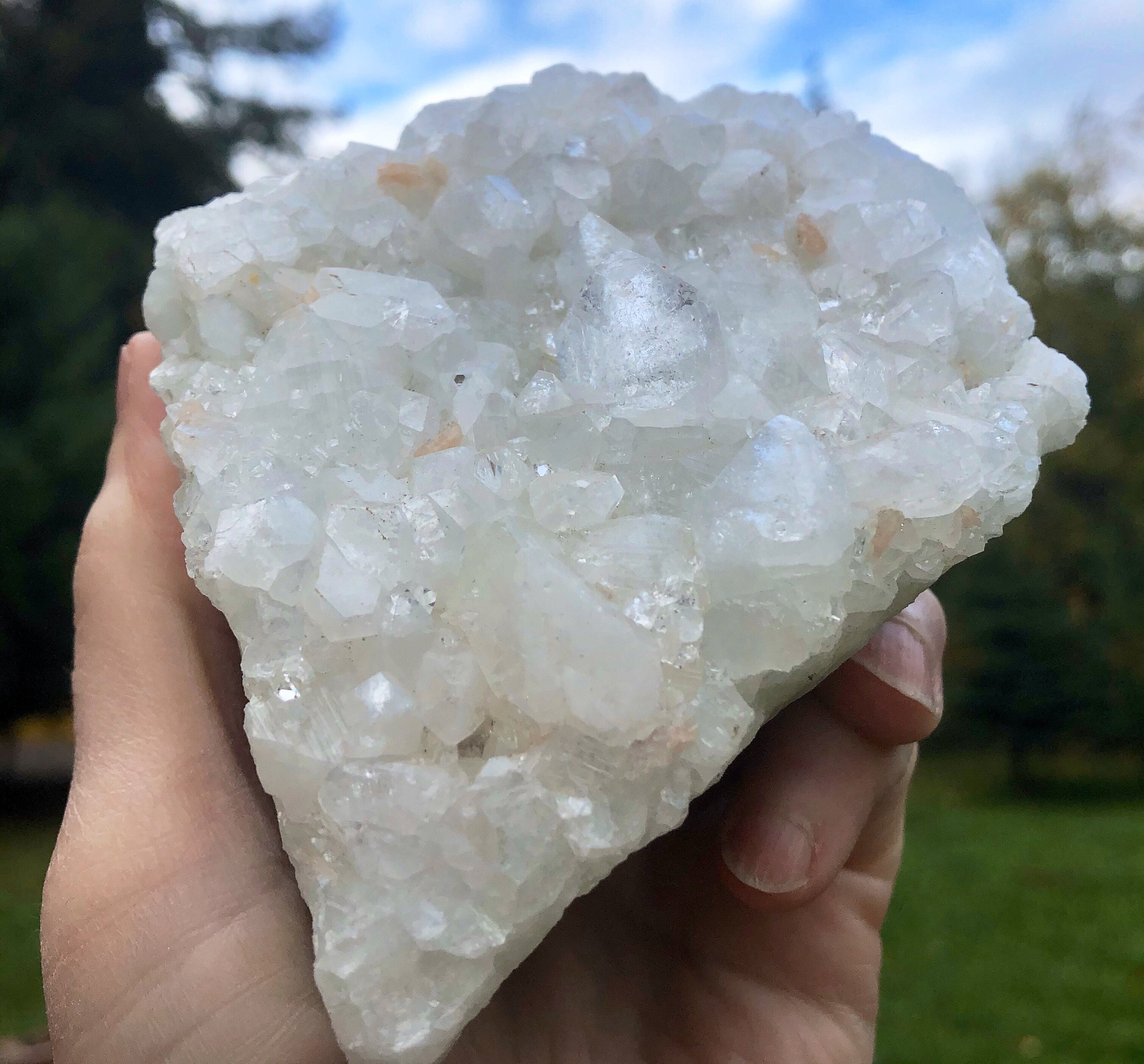 568g Beautiful Apophyllite Crystal Cluster Specimen with little Pink ...