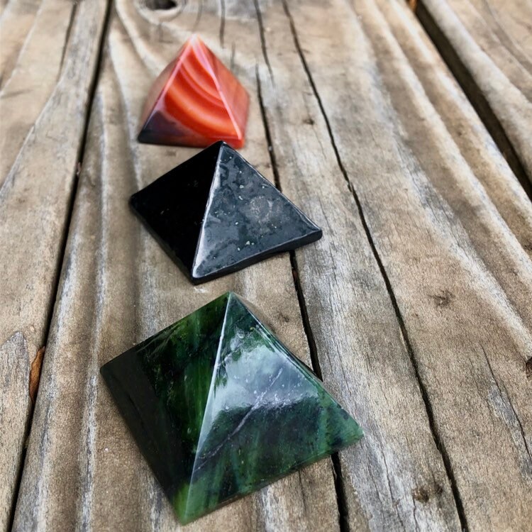 3 stone pyramids Jade Shungite and Carnelian Agate