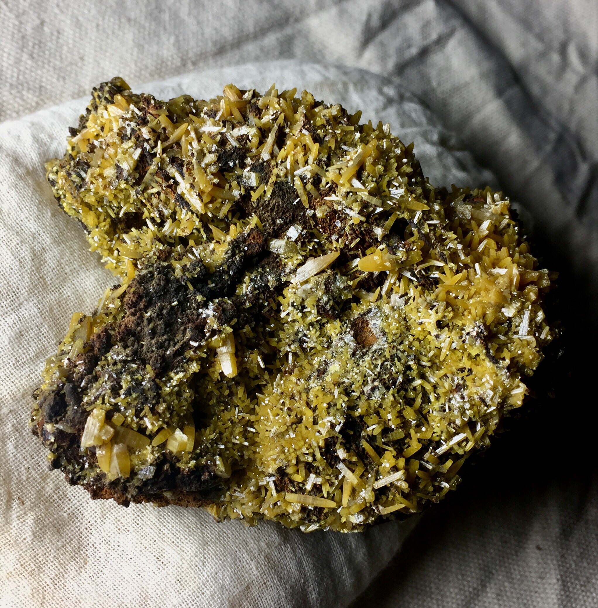 Wulfenite large crystal cluster specimen