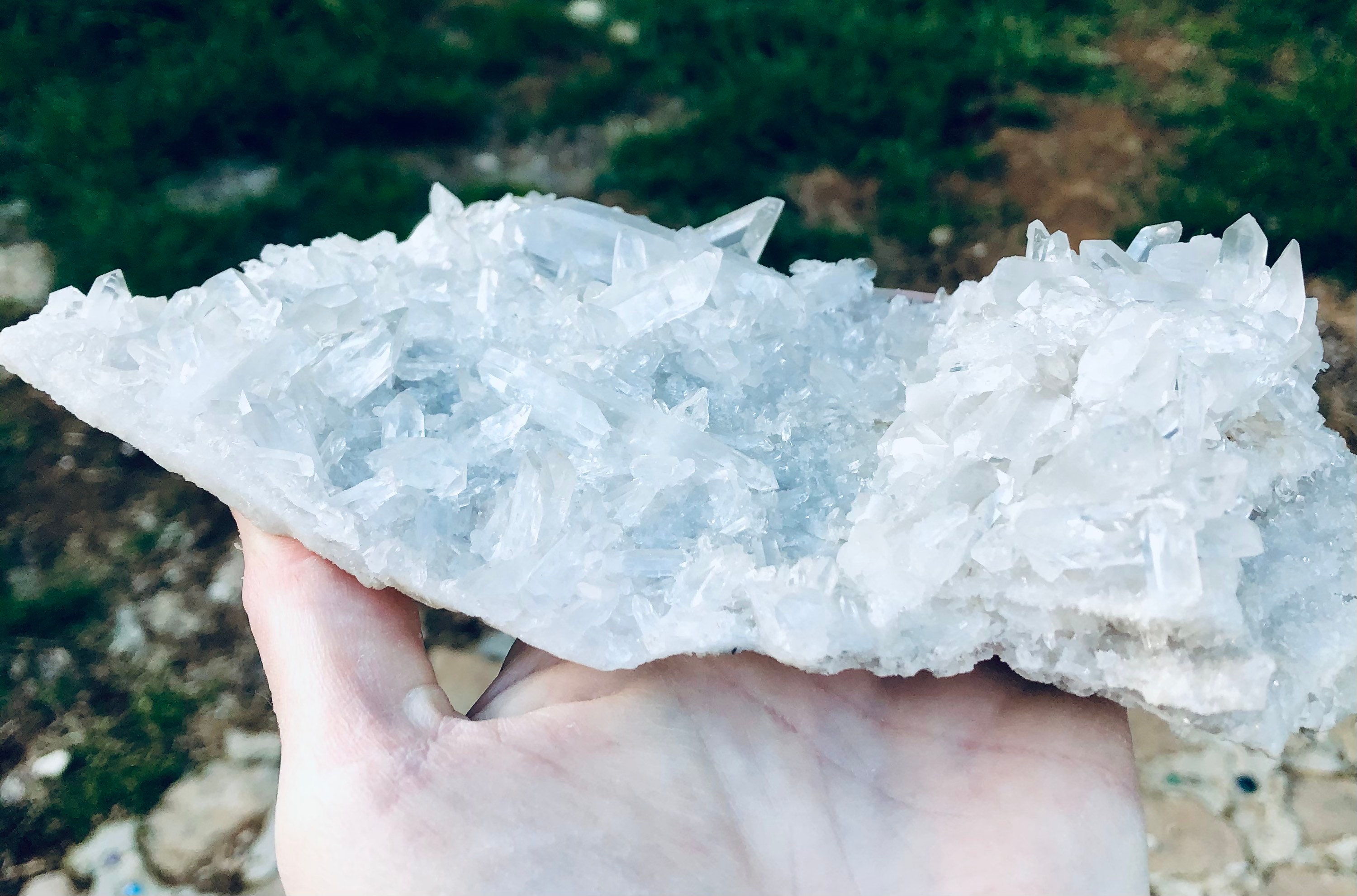 1.33 lb Quartz Crystal Cluster Plate Mineral Display Specimen