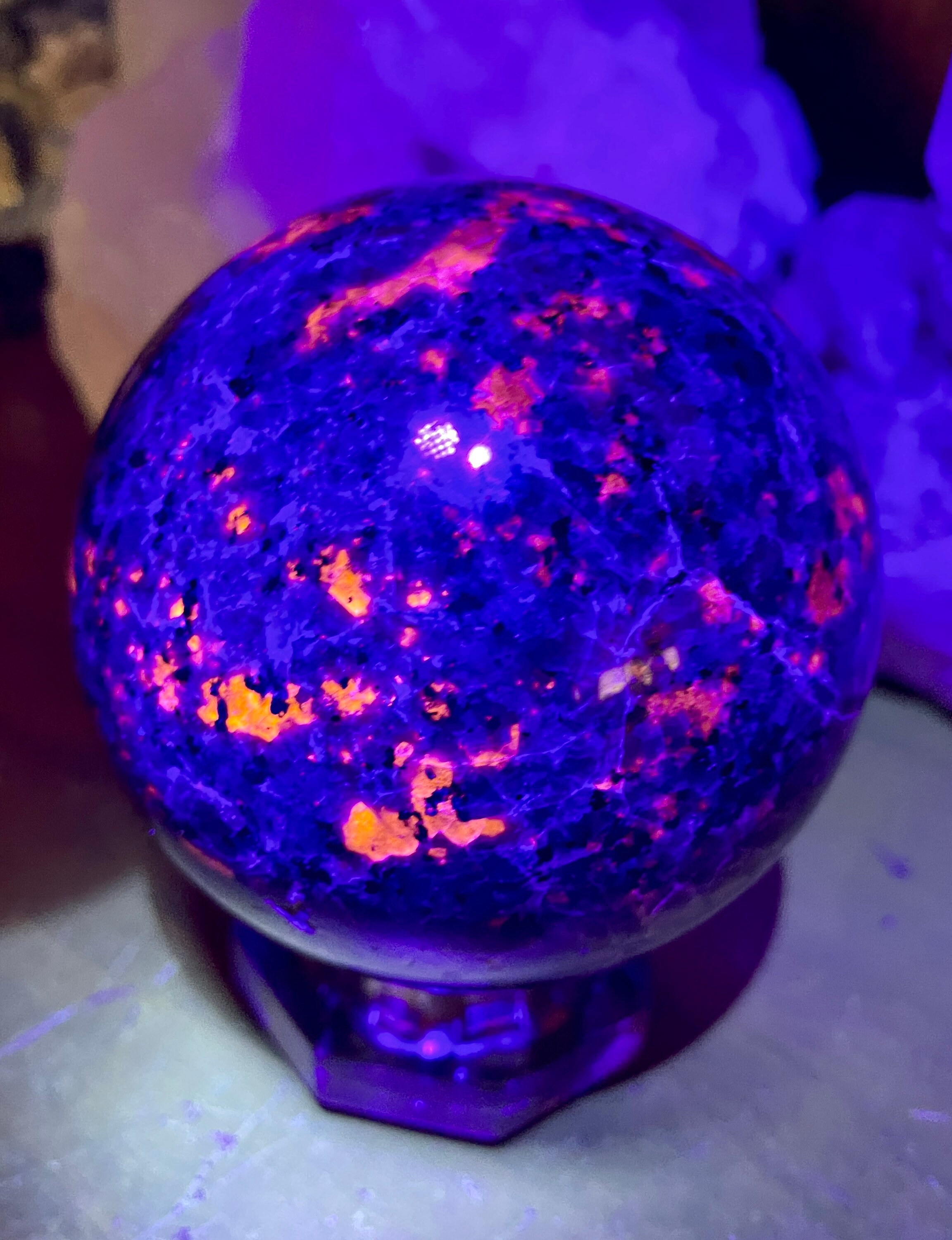 82mm UV Firestone aka Yooperlite Sphere Orb Ball Mineral Display Specimen