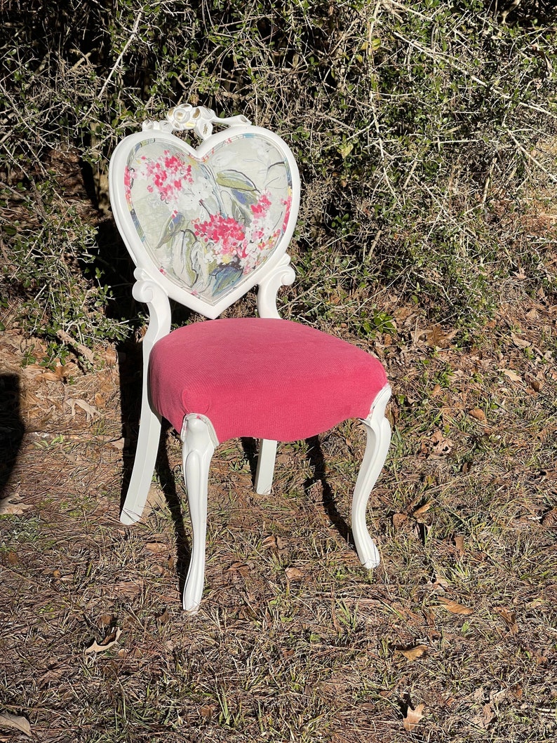 Customizable Heart Shaped Chair | One Left | Romantic Vintage Accent ...