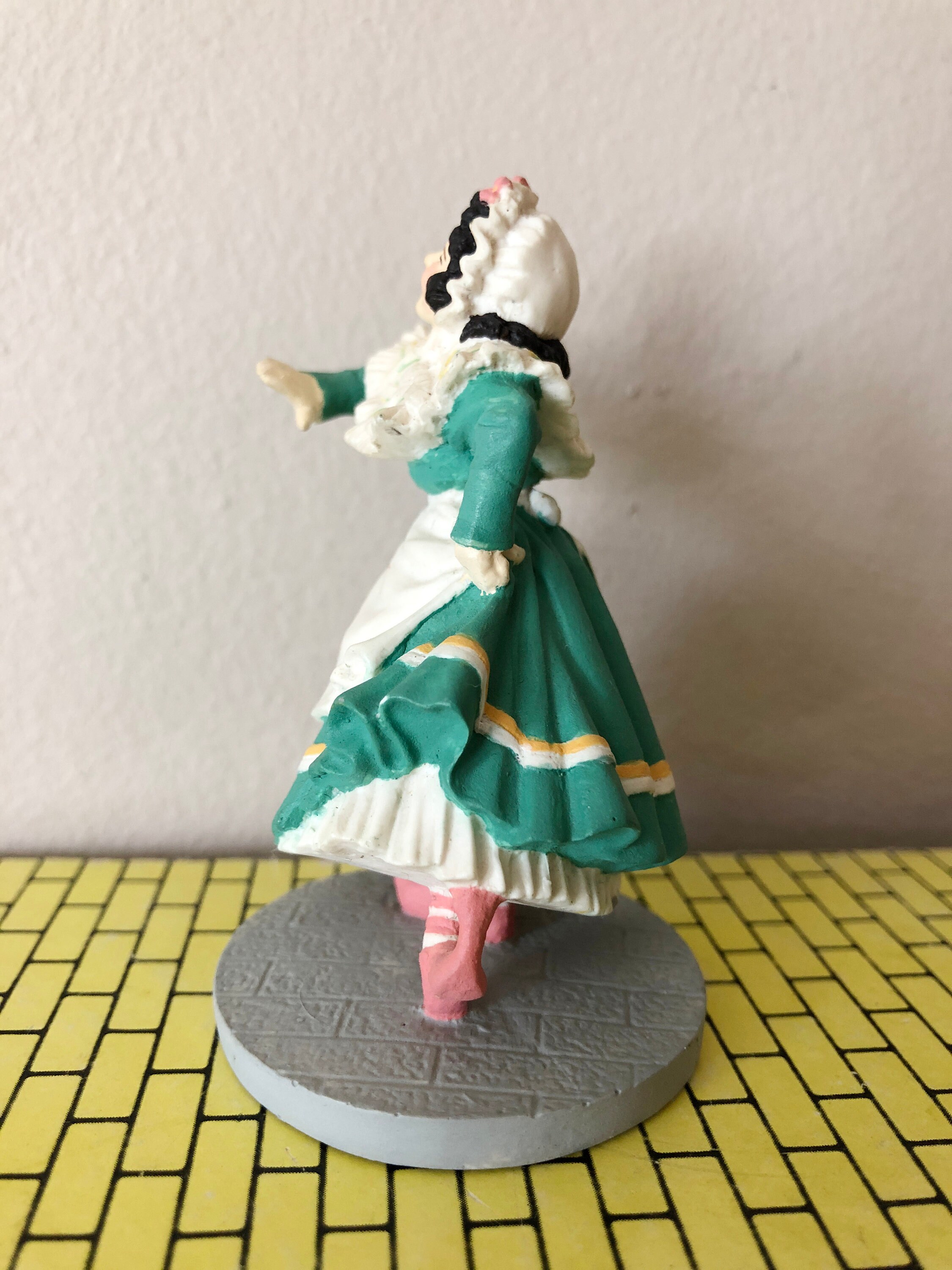 The Munchkin Woman Wizard of Oz 1988 Franklin Mint - Etsy