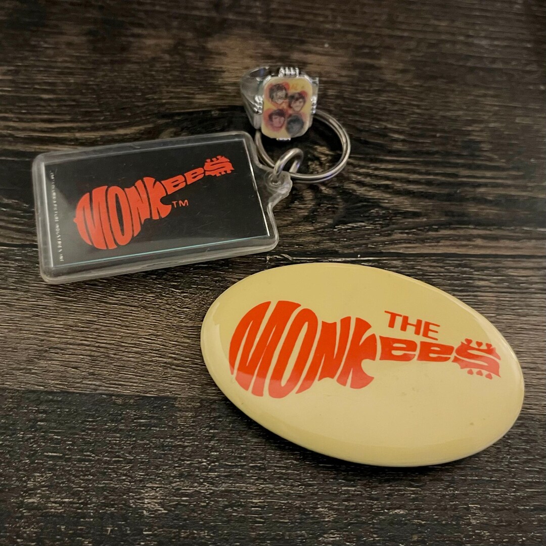 Monkees Keyring, Pin & Flicker Ring, Peter Tork, Micky Dolenz, Davy ...