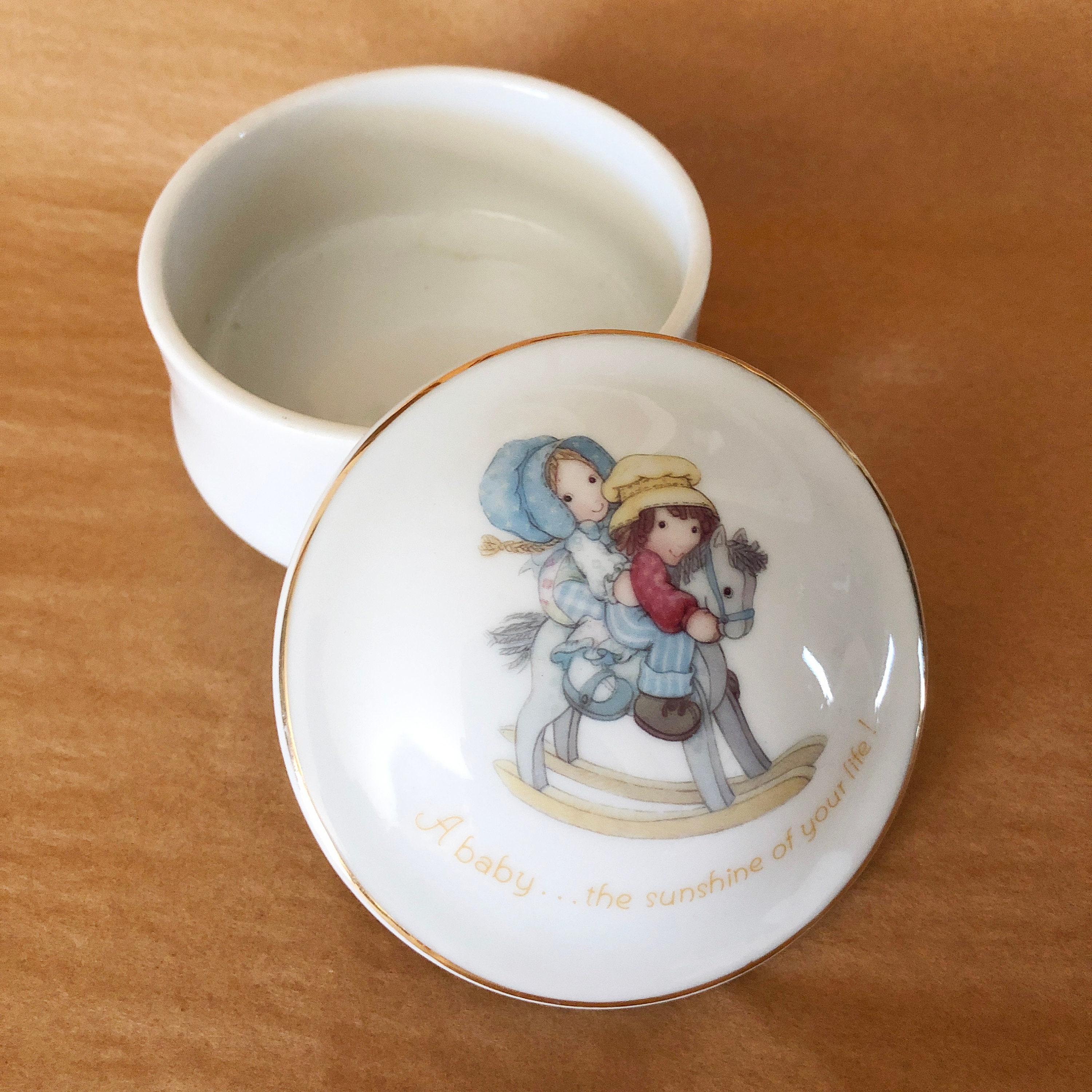 Holly Hobbie Round Trinket Box Robby Hobbie Porcelain 1980 - Etsy