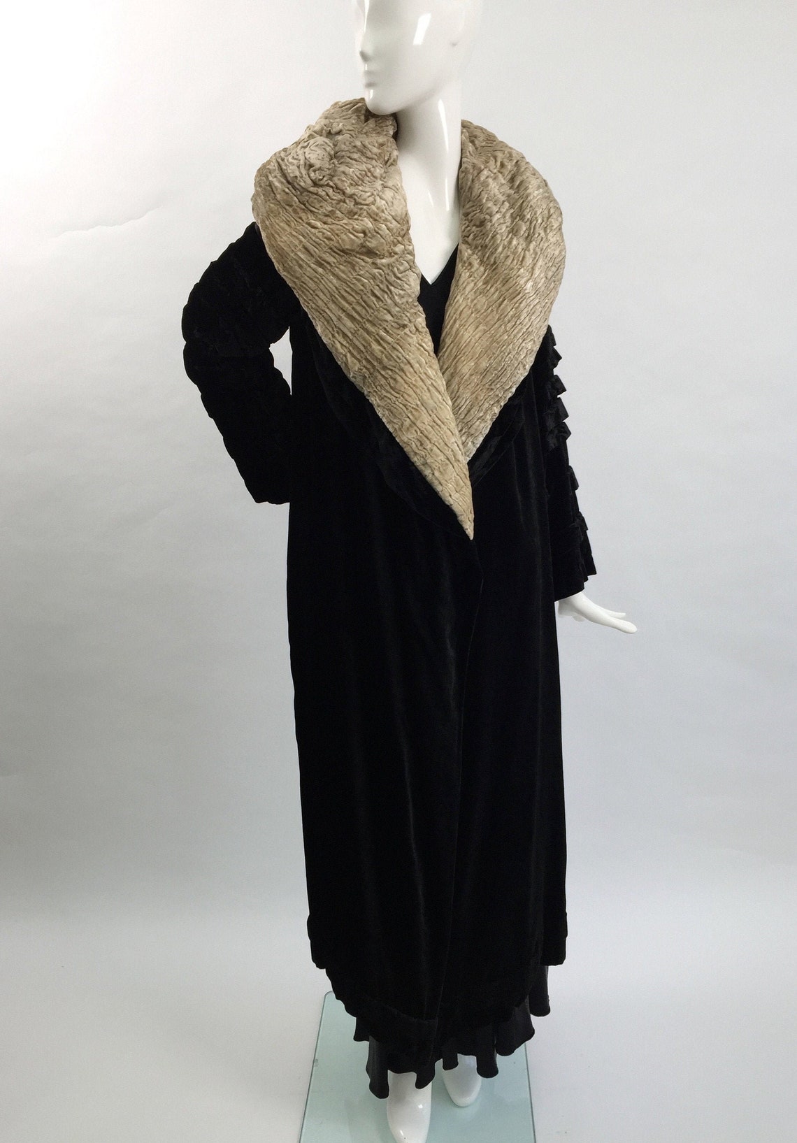 1920s opera coat in gold and black silk velvet with huge | Etsy