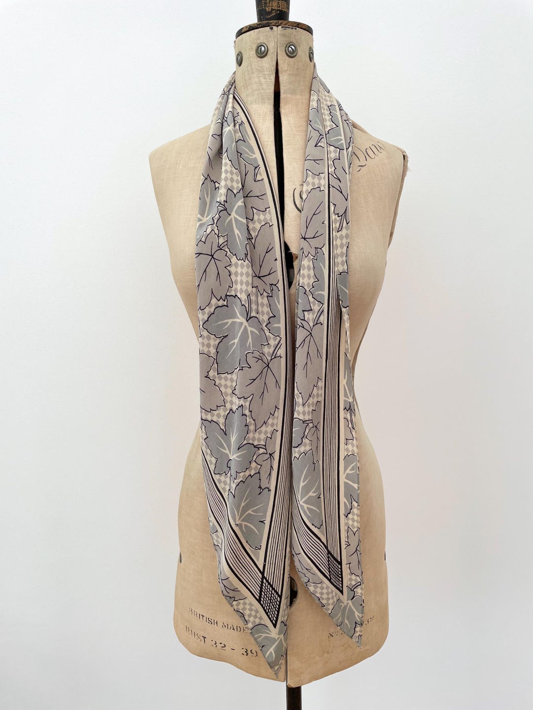 1930s Silk Scarf Floral Design Vintage - Etsy