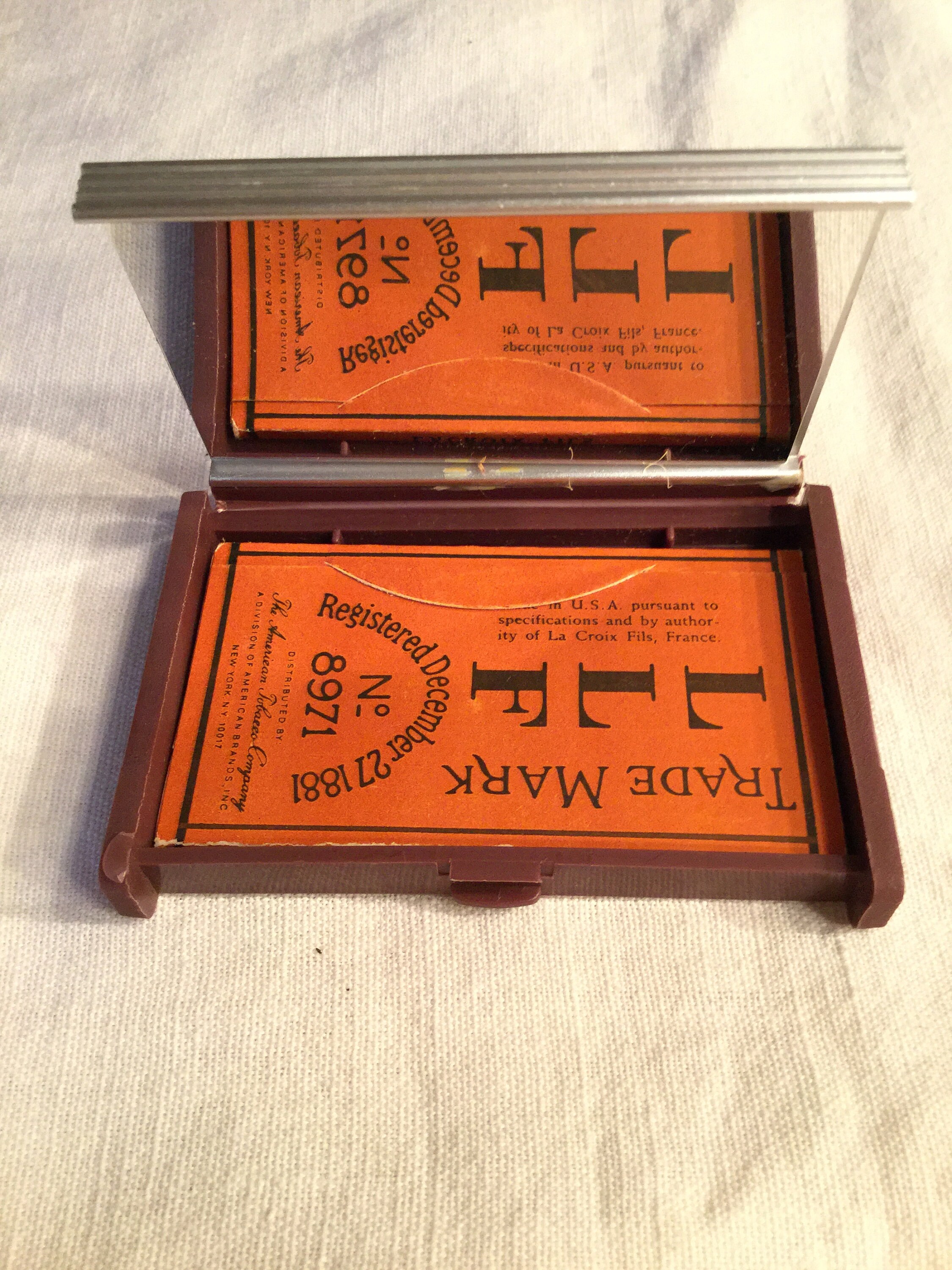 Vintage RIZLA LLF Tobacco Cigarette Rolling Papers and Rizla Case Rare ...