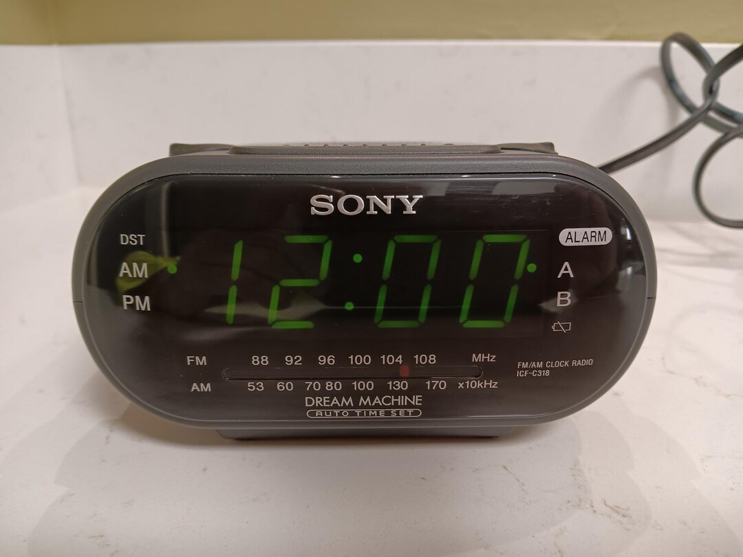 Vintage - Sony Dream Machine - AM/FM Dual Alarm Clock Radio - ICF-C318 ...