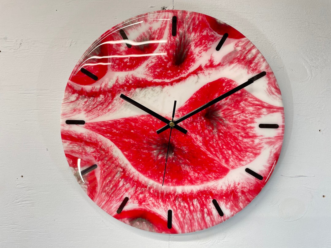 33cm Red & White Resin Wall Clock, Unusual Wall Clock, Modern Wall ...
