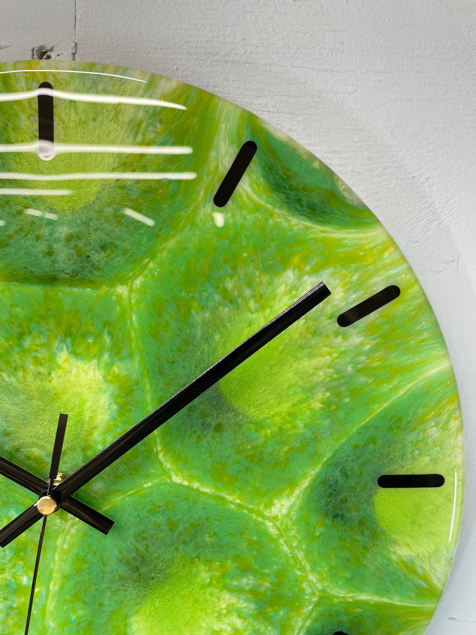 33cm Green Abstract Modern Resin Wall Clock, Unusual Wall Clock, Modern ...
