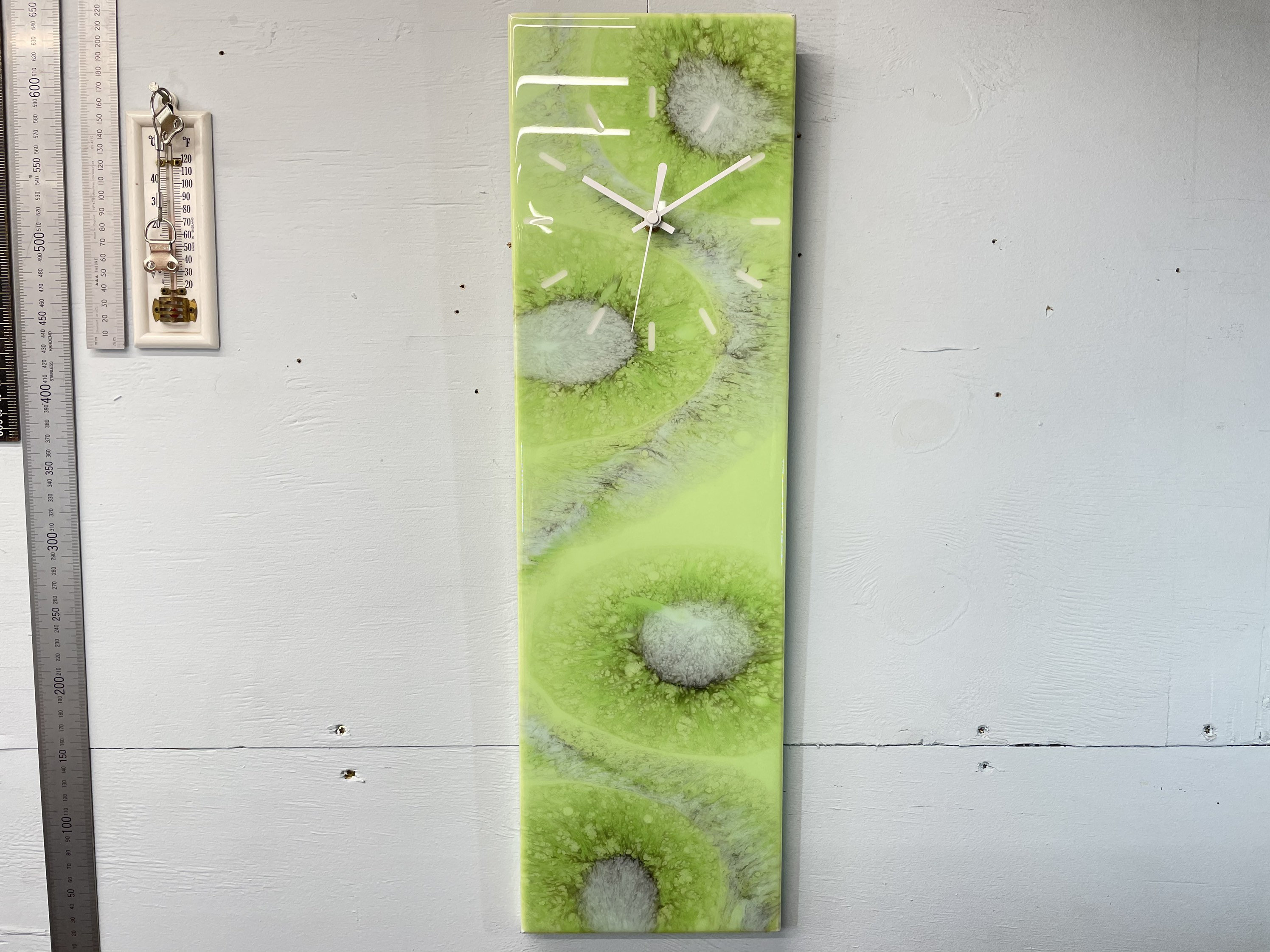Home Décor Luxury Clocks, Modern Home Decor Pale Green and Black ...