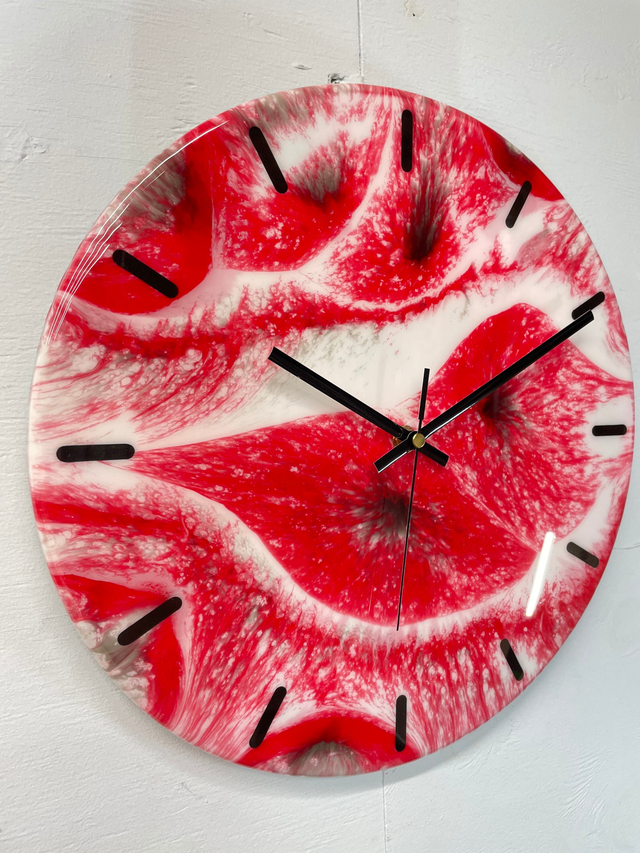 33cm Red & White Resin Wall Clock Unusual Wall Clock Modern | Etsy UK