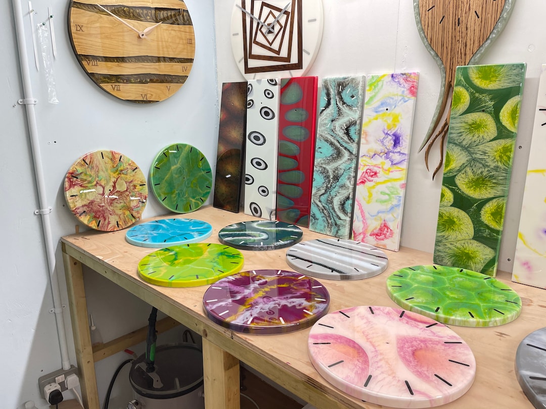 70cm Modern Abstract Large Round Unusual Resin Clocks, Modern Wall Art ...