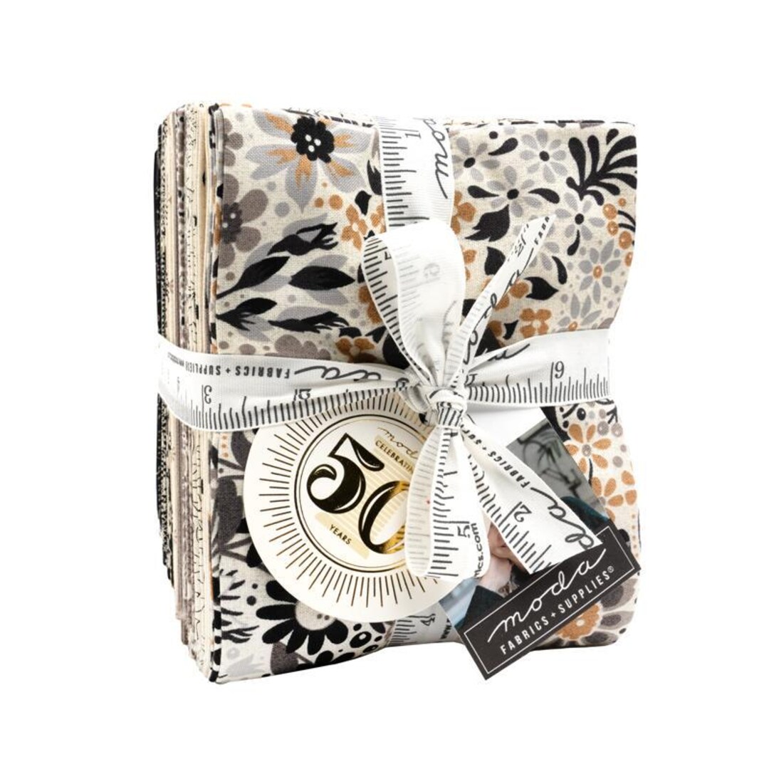 Posh Fat Quarter Bundle 28 Pieces by Basicgrey for Moda Fabrics 30770AB ...